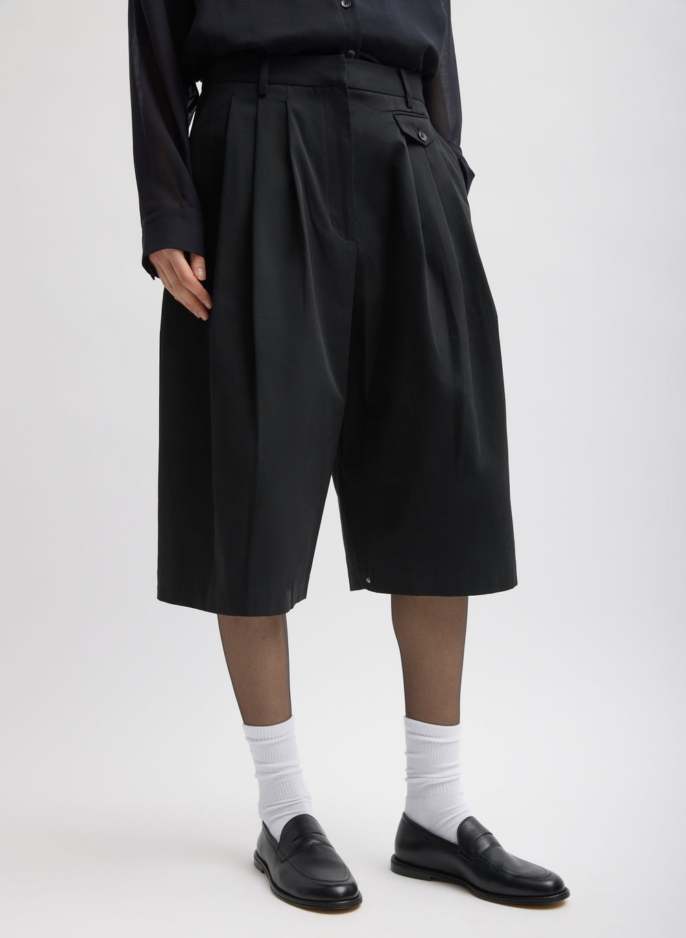 Bio Twill Triple Pleat Short – Tibi Official